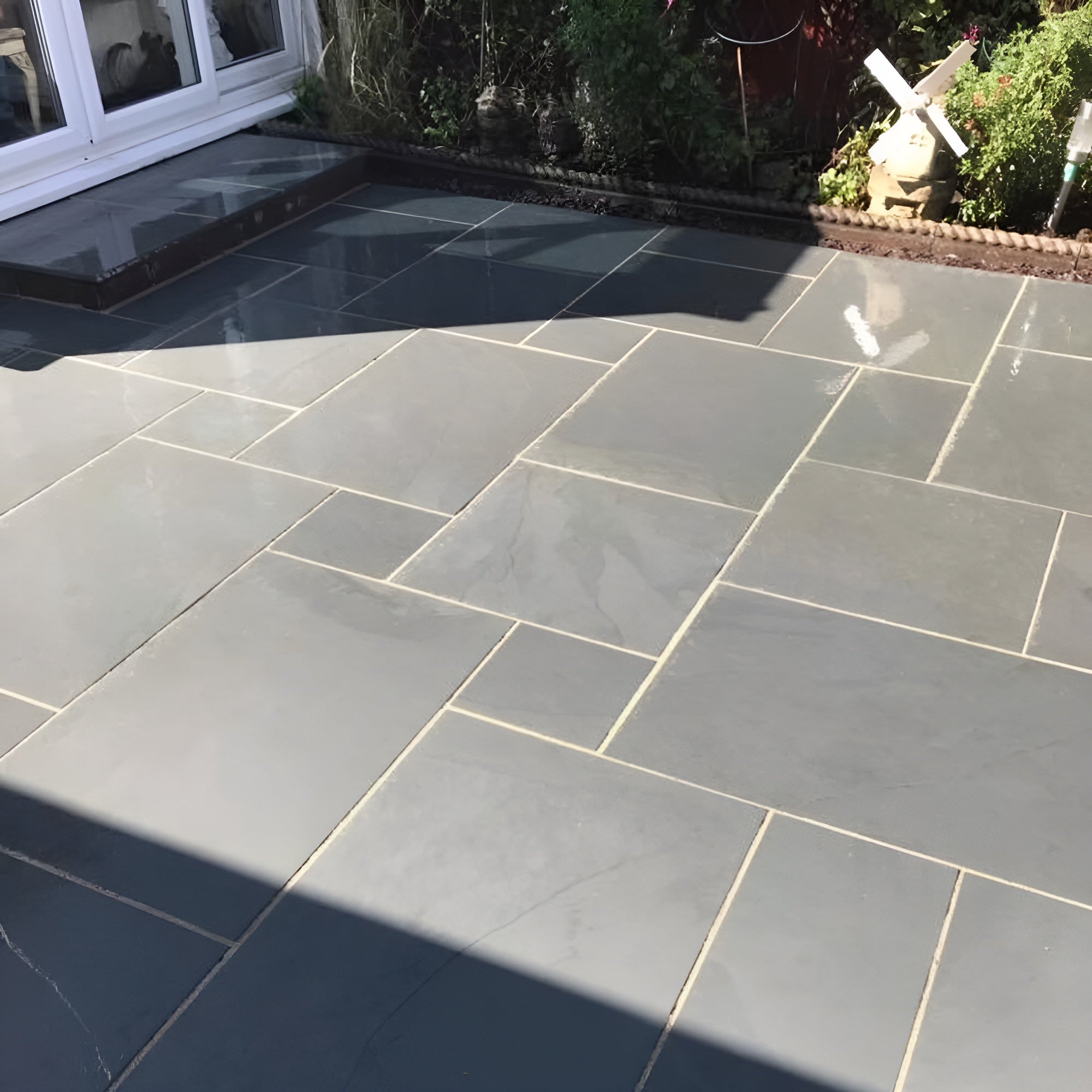 Brazilian - Grey Slate Paving - Patio Pack - Mixed Sizes - Sawn & Rive ...