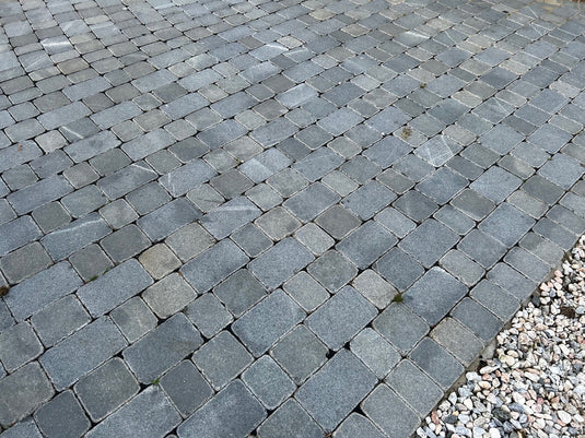 Dark Grey Granite Block Paving - 210 x 140 x 50mm Pack - Sawn, Tumbled ...