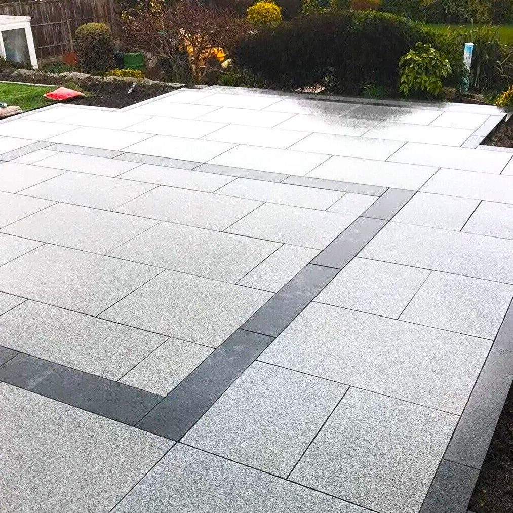Light Grey Granite Paving - 900 x 600 x 20mm - Sawn & Flamed – Stone Saver