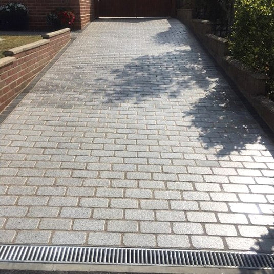 Light Grey Granite Block Paving - 200 x 100 x 50mm - Sawn, Tumbled & H ...